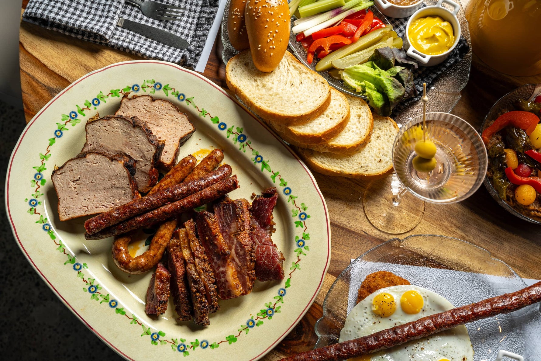 Yans Deli | Modern Montreal Delicatessen